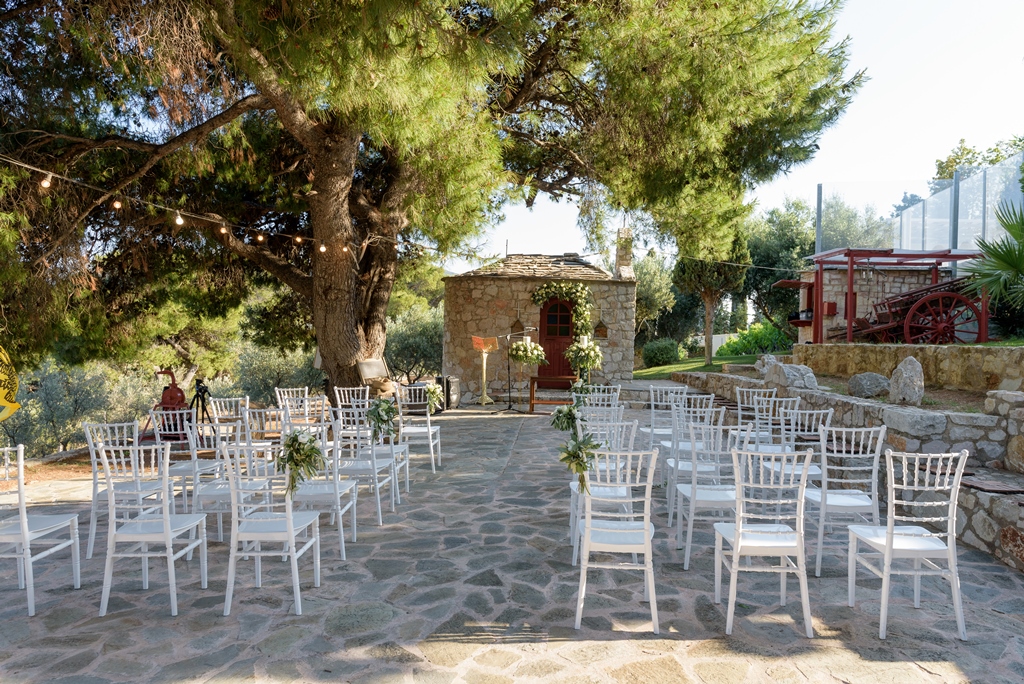 ΚΤΗΜΑ ΚΑΡΟΛΙΝΑ, Κτήμα Γάμου κοντά στο Πόρτο Ράφτη